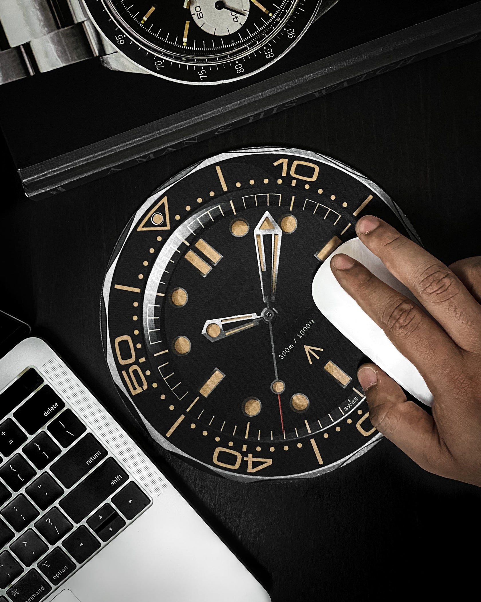 Mousepads for Watch Lovers – Wind It On The Move