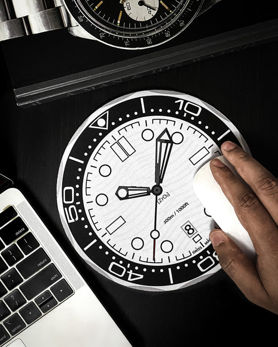 Mousepads for Watch Lovers – Wind It On The Move