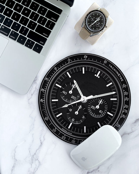 Mousepads for Watch Lovers – Wind It On The Move